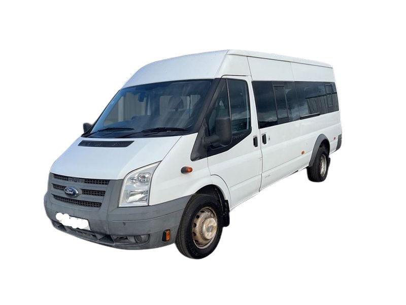 Minibus Hire Leeds With Driver - CHEAP Minibus Service in Leeds!